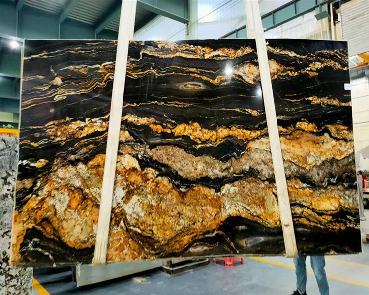 Стоимость столешницы из гранитной плиты Magma Gold для кухни